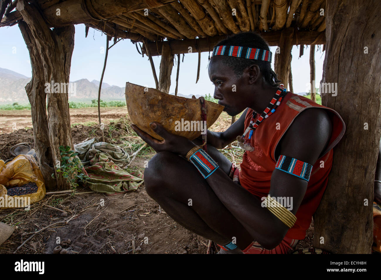Hamar tribe hi-res stock photography and images - Alamy