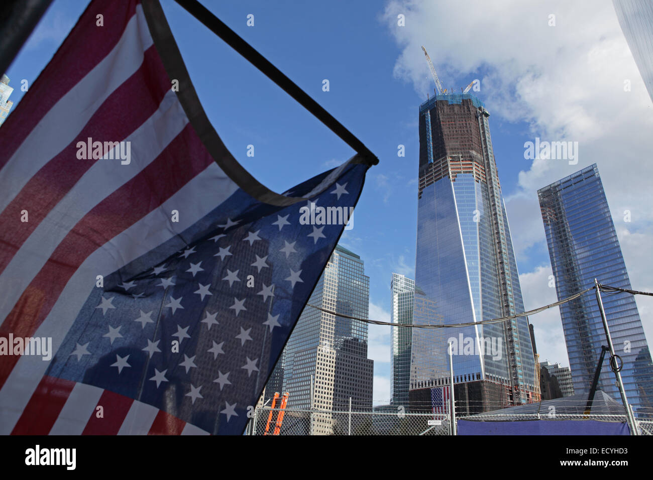 Flag world trade center hi-res stock photography and images - Alamy