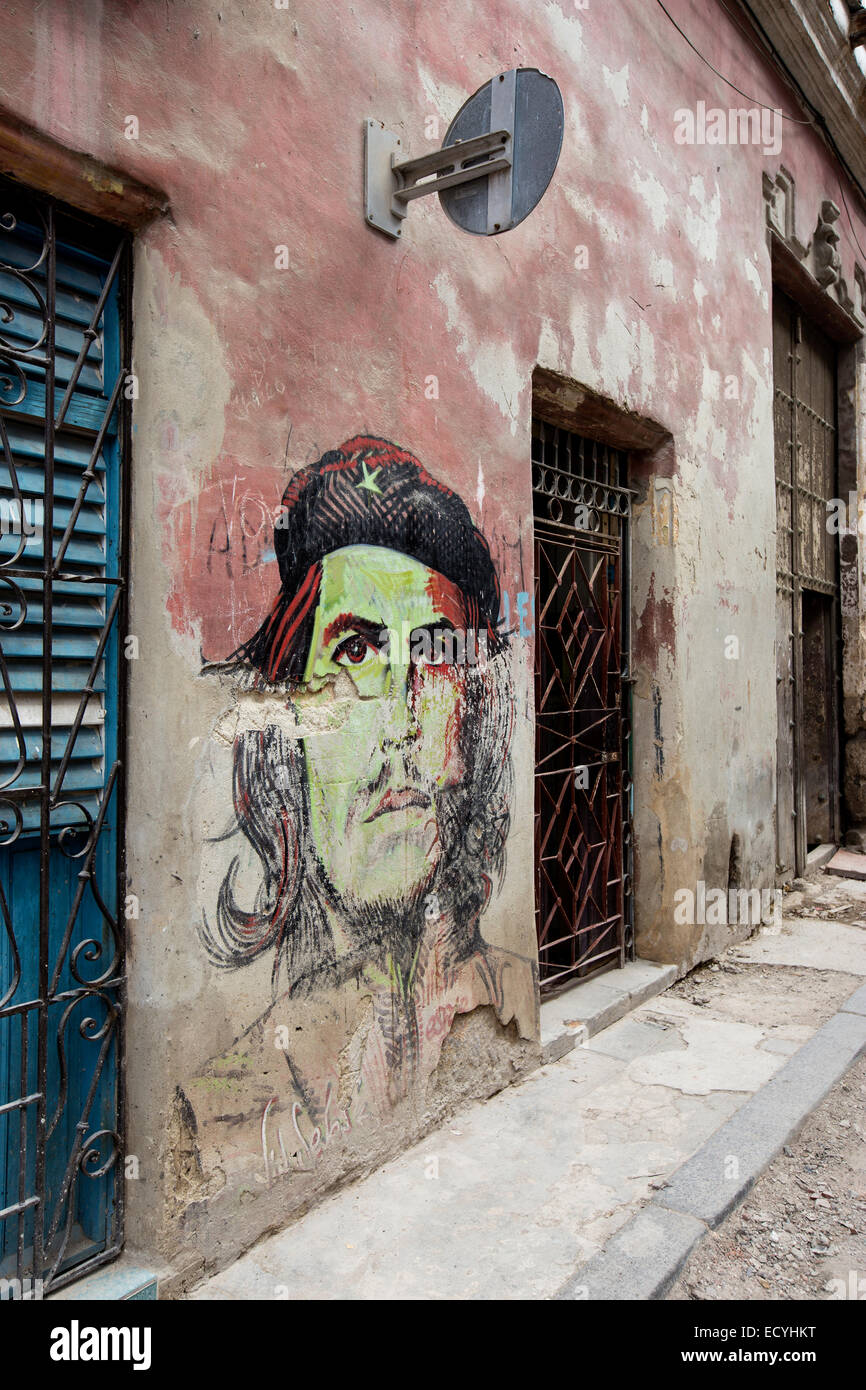 A political mural showing Che Guevara in Havana, Cuba Stock Photo - Alamy