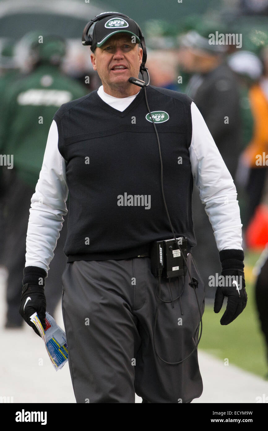 December 21, 2014: New York Jets head coach Rex Ryan looks on during ...