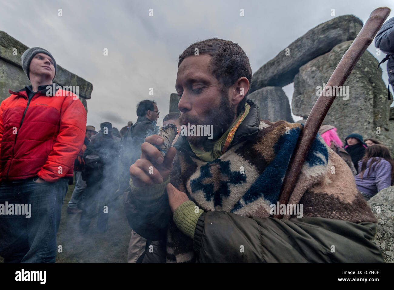 Stonhenge, Wiltshire, UK. 22nd Dec, 2014. Modern-day Druids, pagans and ...