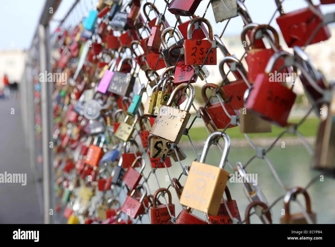 close up locks bridge Stock Photo - Alamy