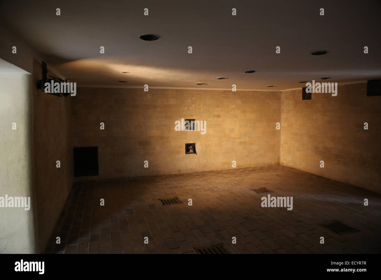 gas chamber interior Nazi concentration camp Stock Photo - Alamy
