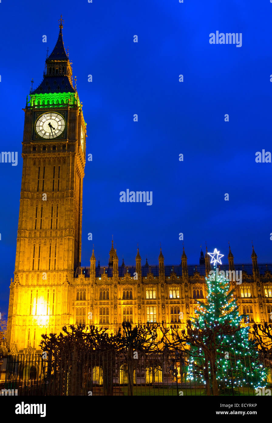 Big Ben Christmas Tree London Stock Photos & Big Ben Christmas Tree ...