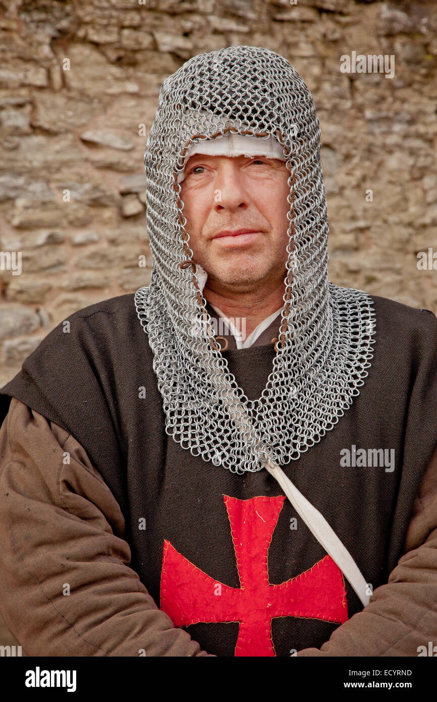 Medieval dressed man hi-res stock photography and images - Alamy