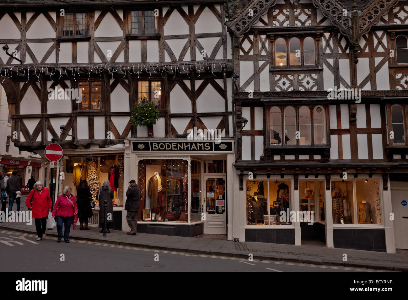 Tudor beams hi-res stock photography and images - Alamy