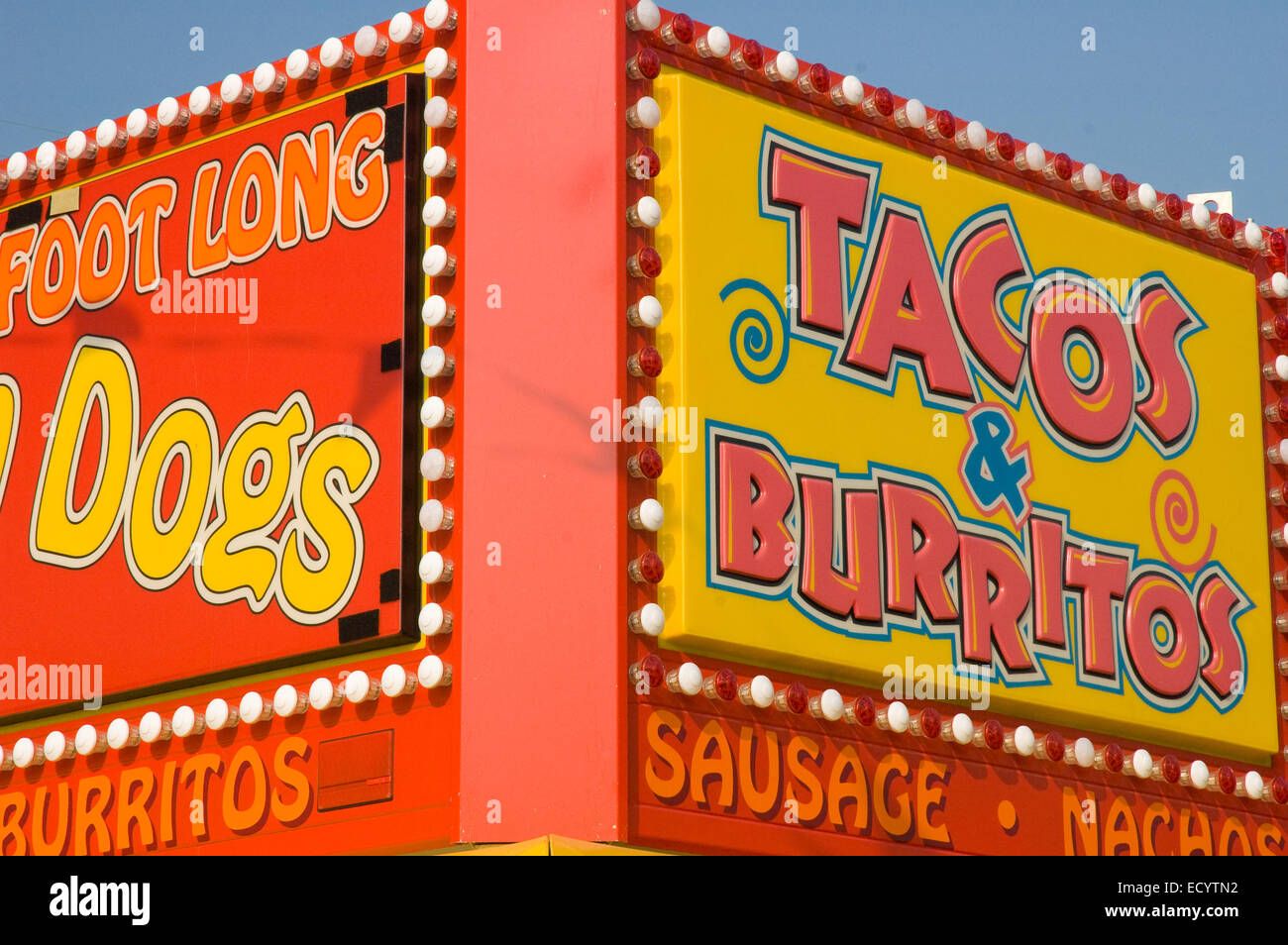 Carnival vendor midway hi-res stock photography and images - Alamy