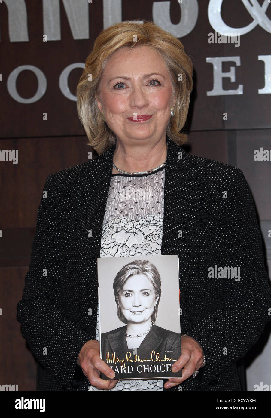 Hillary Rodham Clinton's book signing event, held at Barnes & Noble ...