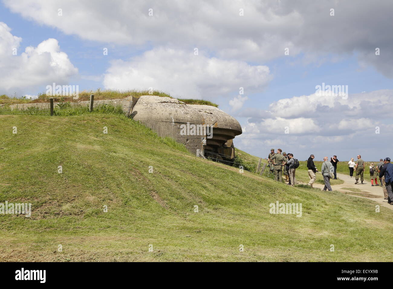 Longues Sur Mer Battery defences high above Normandy DDay beaches ...