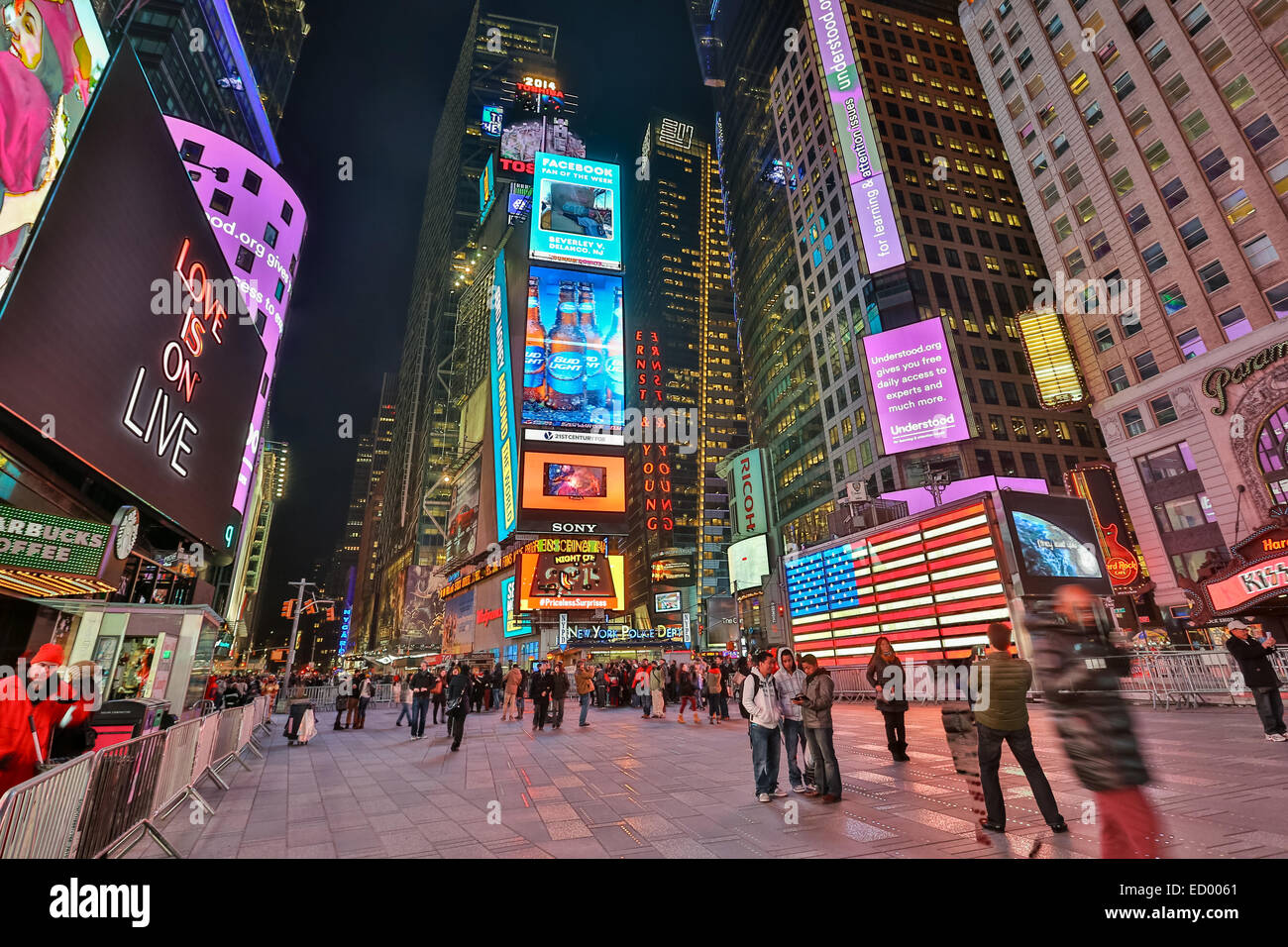 Times square 2014 view hi-res stock photography and images - Alamy