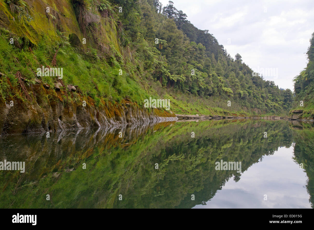 Wanganui river hi-res stock photography and images - Alamy