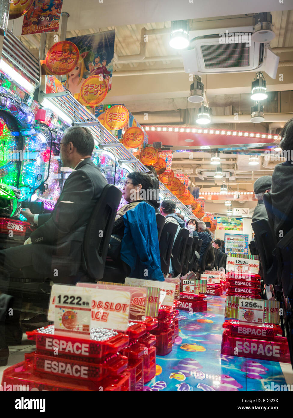 Japan tokyo pachinko arcade hi-res stock photography and images - Alamy