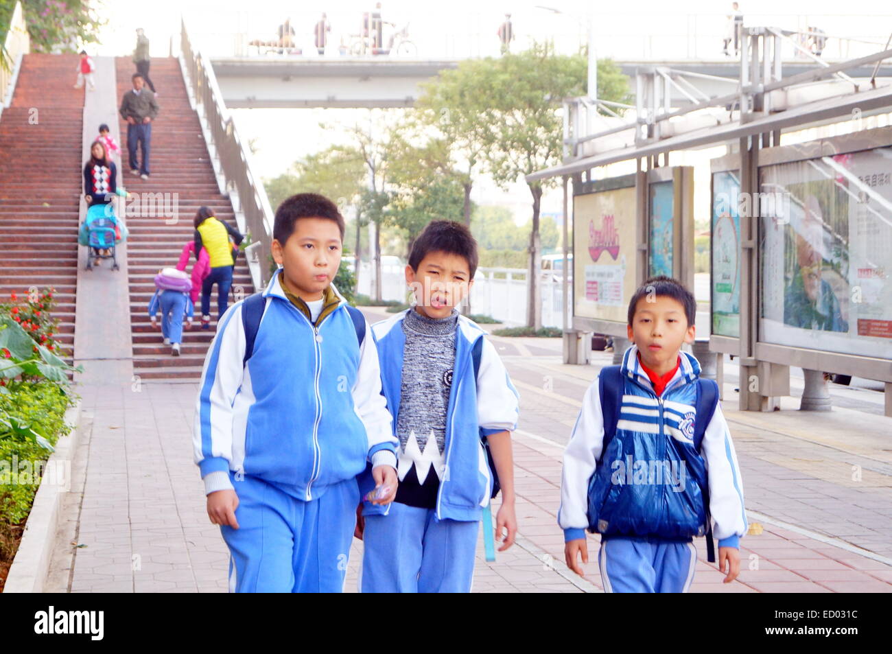 China children on their way to school hi-res stock photography and ...