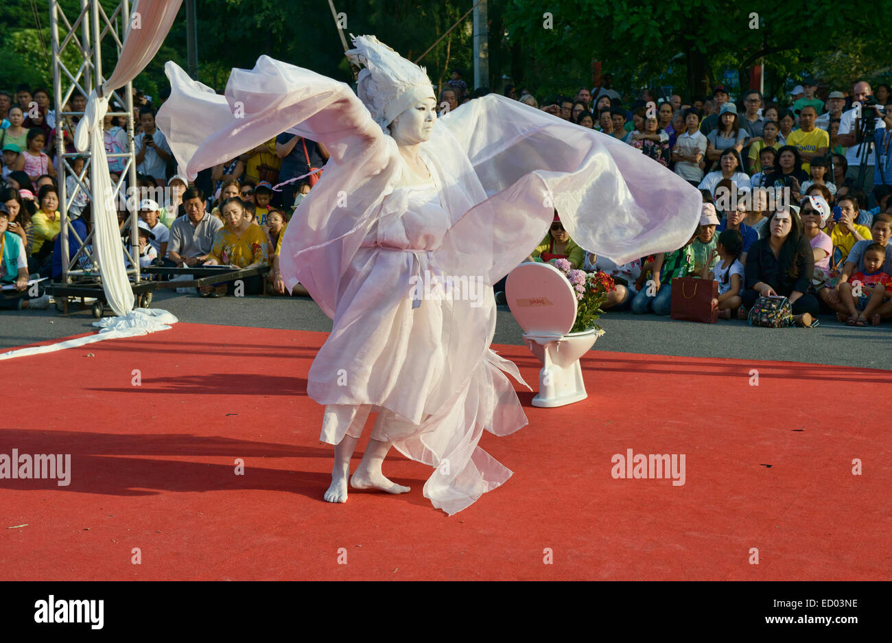 Butoh High Resolution Stock Photography and Images - Alamy