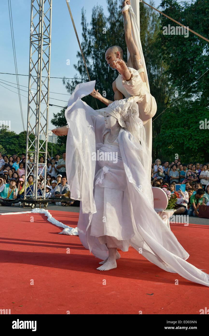 Avant garde butoh artist performing at the Street Show, Bangkok ...