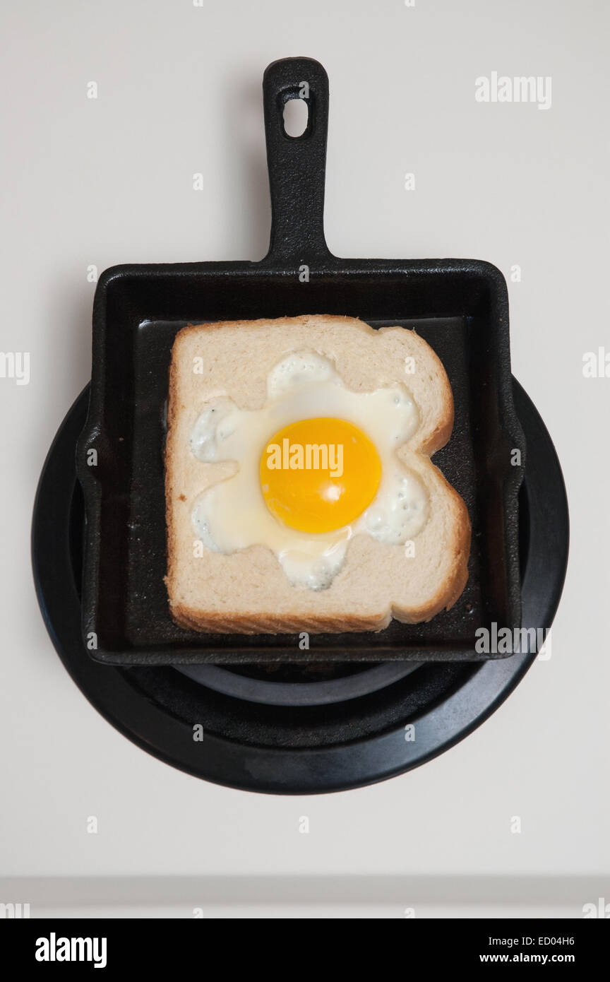 Toast shapes hi-res stock photography and images - Alamy