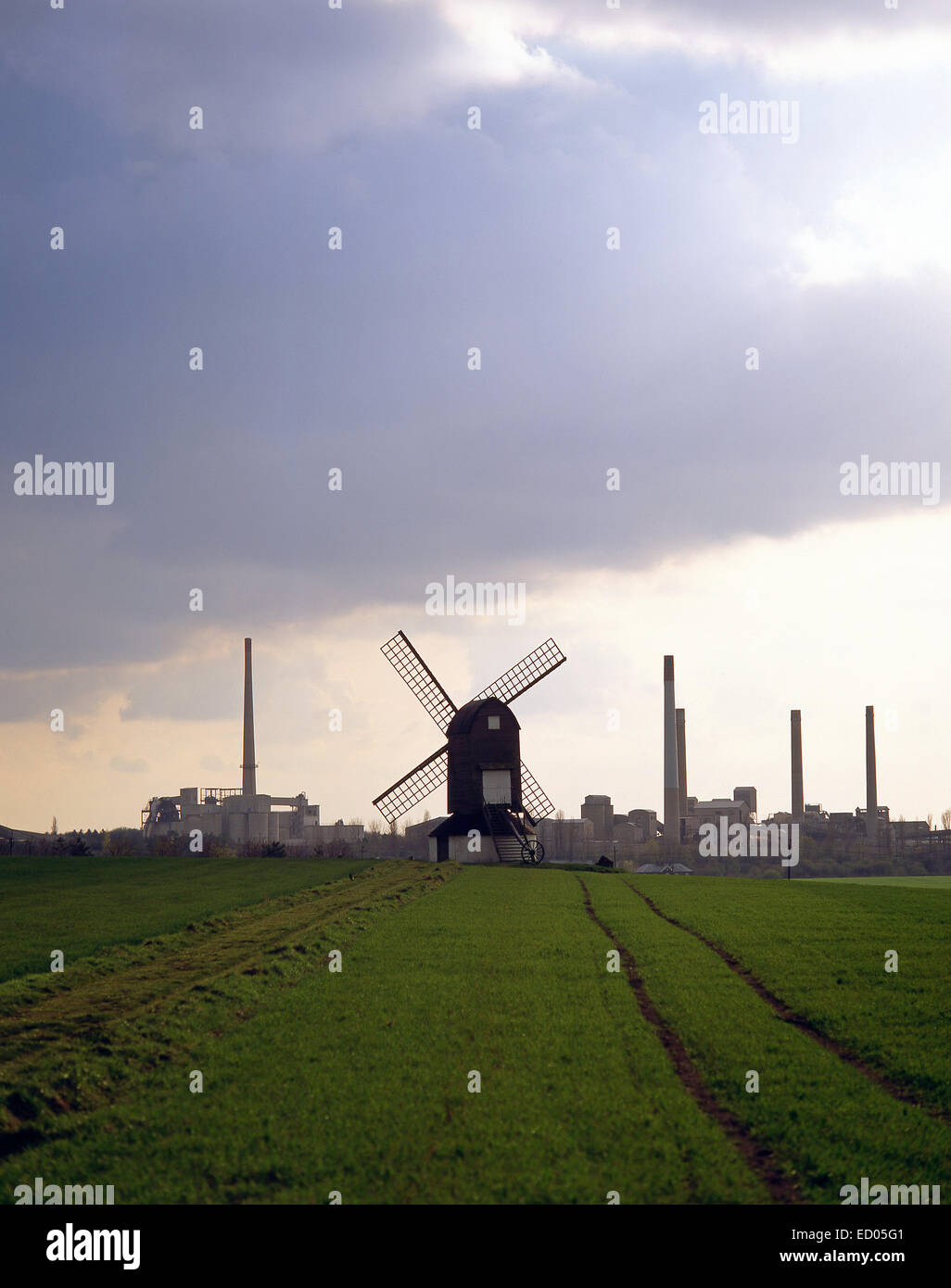 Pitstone Windmill and cement works, Pitstone, Buckinghamshire, England ...