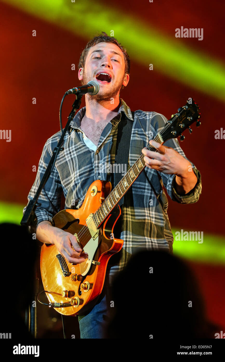 Phillips singer hi-res stock photography and images - Alamy