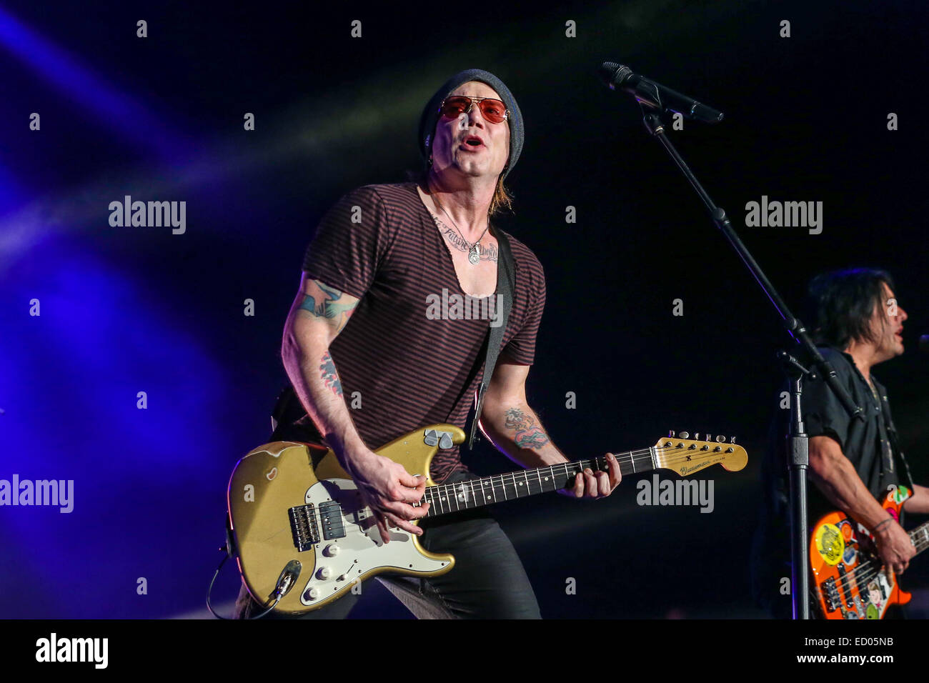Music Artist Johnny Reznik of the Goo Goo Dolls Stock Photo - Alamy