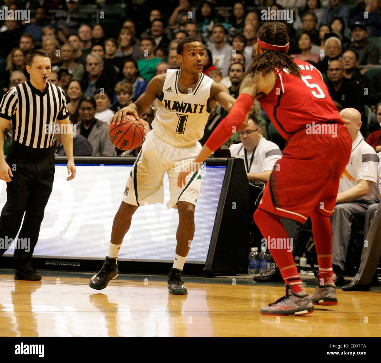 December 22, 2014 - Hawaii Rainbow Warriors guard Garrett Nevels #1 ...
