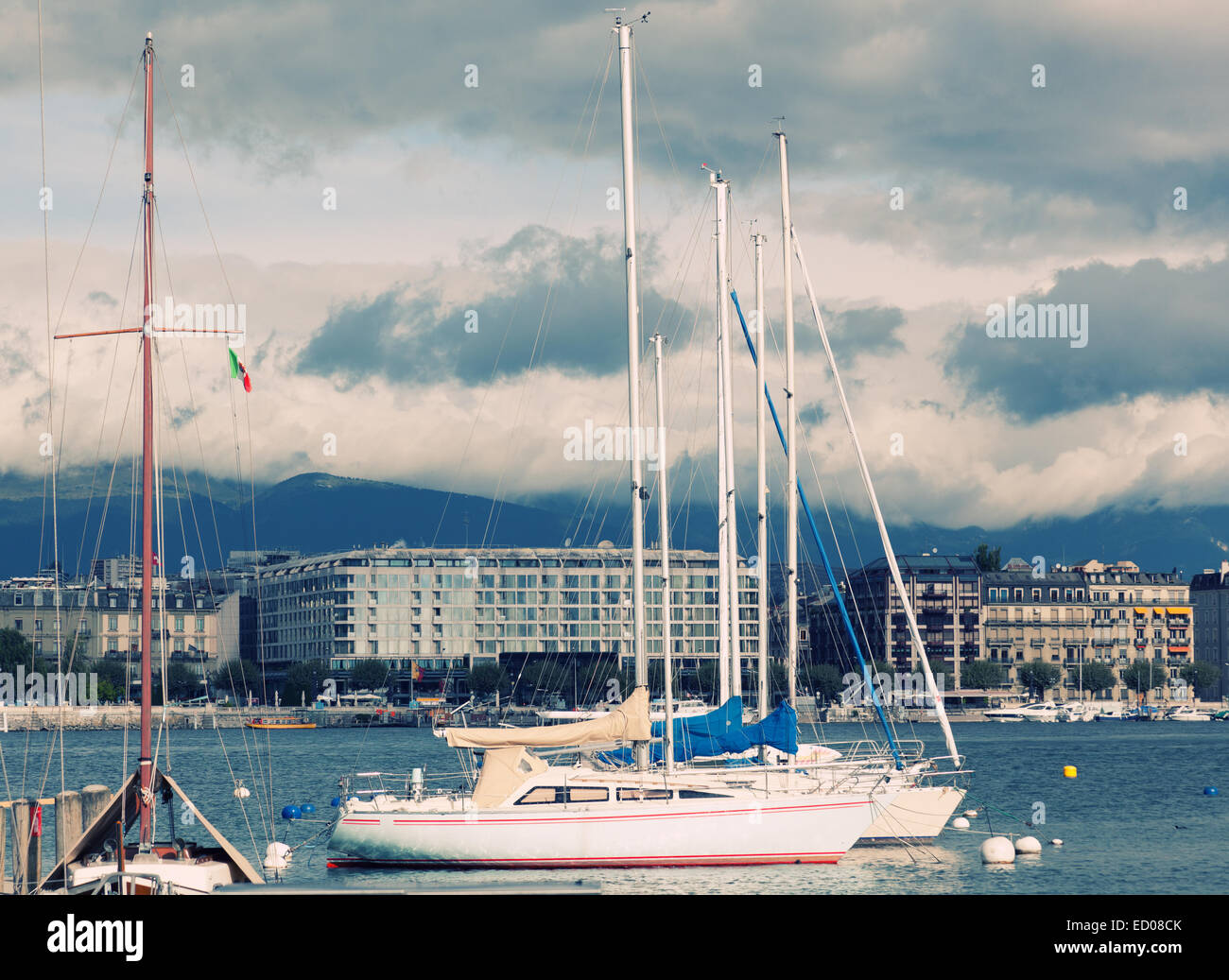 Swizz lake hi-res stock photography and images - Alamy