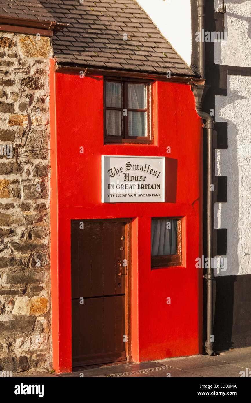 Wales, Conwy, Smallest House in the UK Stock Photo - Alamy