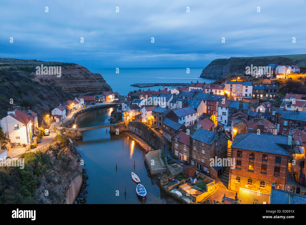 England, Yorkshire, Staithes Stock Photo - Alamy