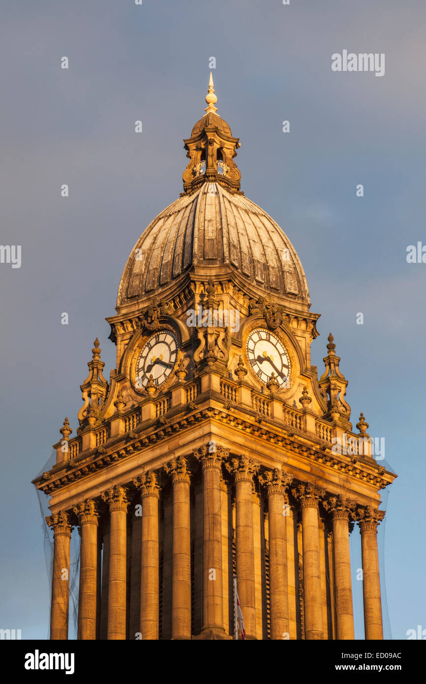 England, Yorkshire, Leeds, Leeds Town Hall, The Town Hall Clock Stock ...