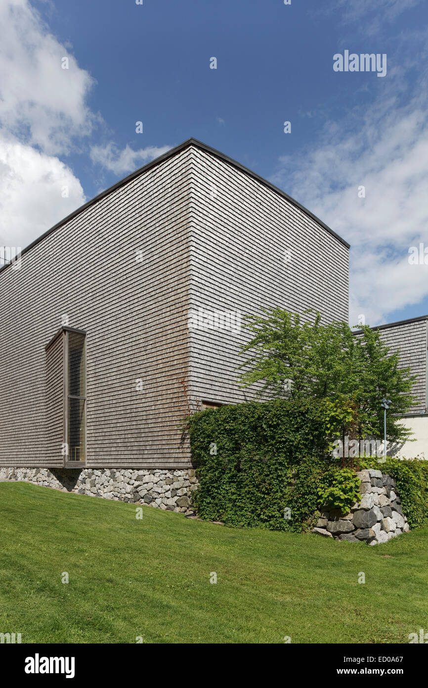 Aspen cladding corner elevation shingle grey colour hi-res stock ...