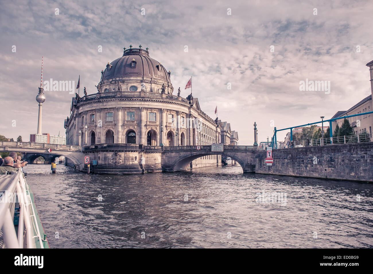 Europe tour hi-res stock photography and images - Alamy
