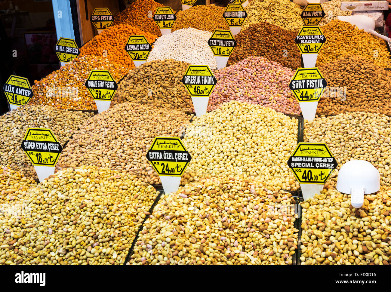 Pistachio nuts istanbul turkey hi-res stock photography and images - Alamy