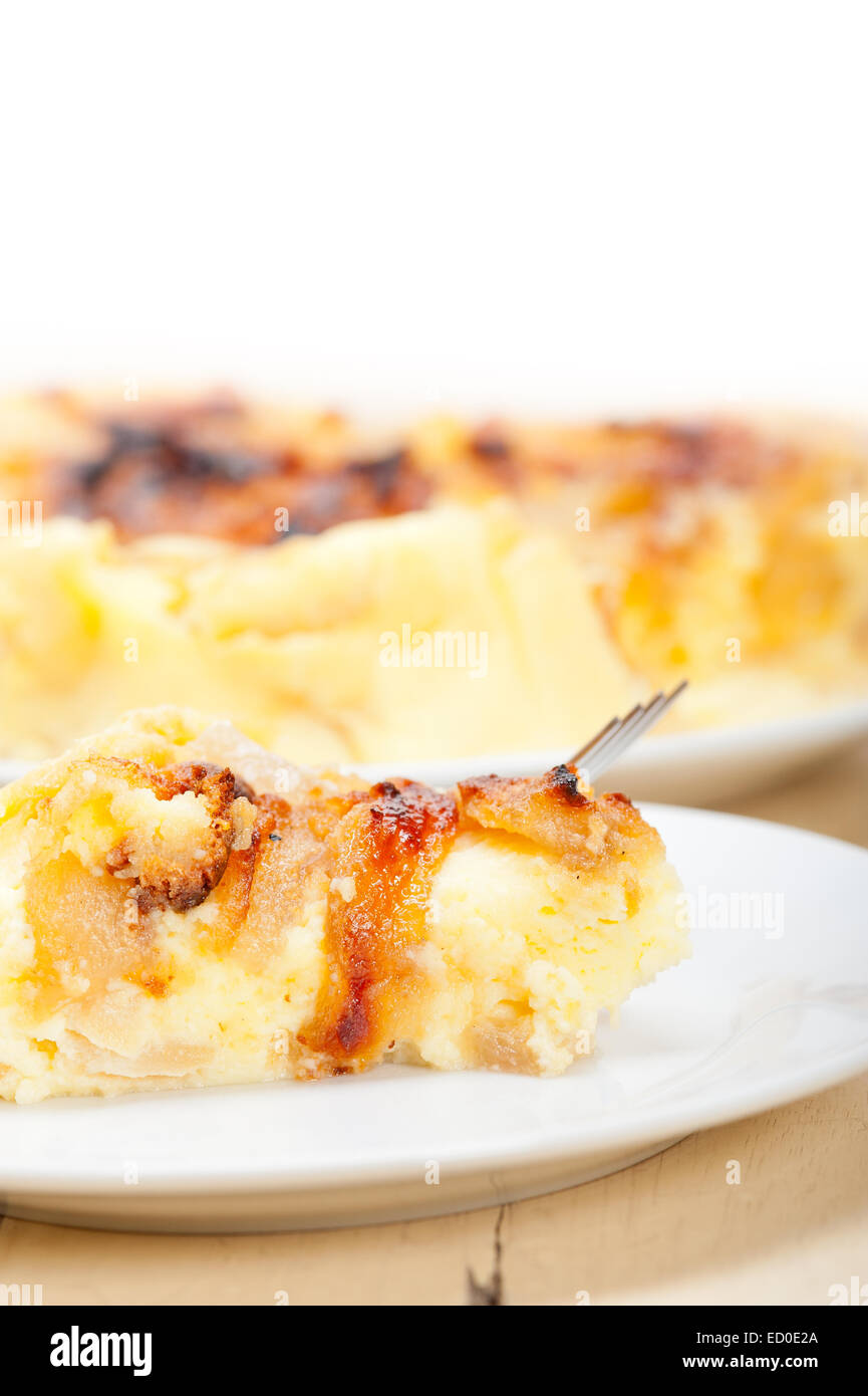 fresh baked homemade rustic pears pie macro closeup Stock Photo - Alamy