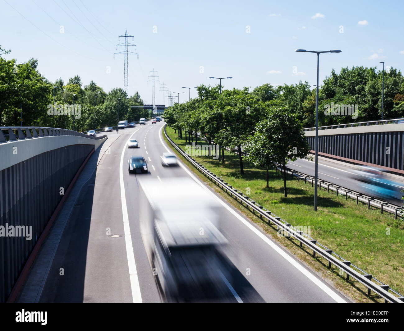 Cars on highway summer night hi-res stock photography and images - Alamy