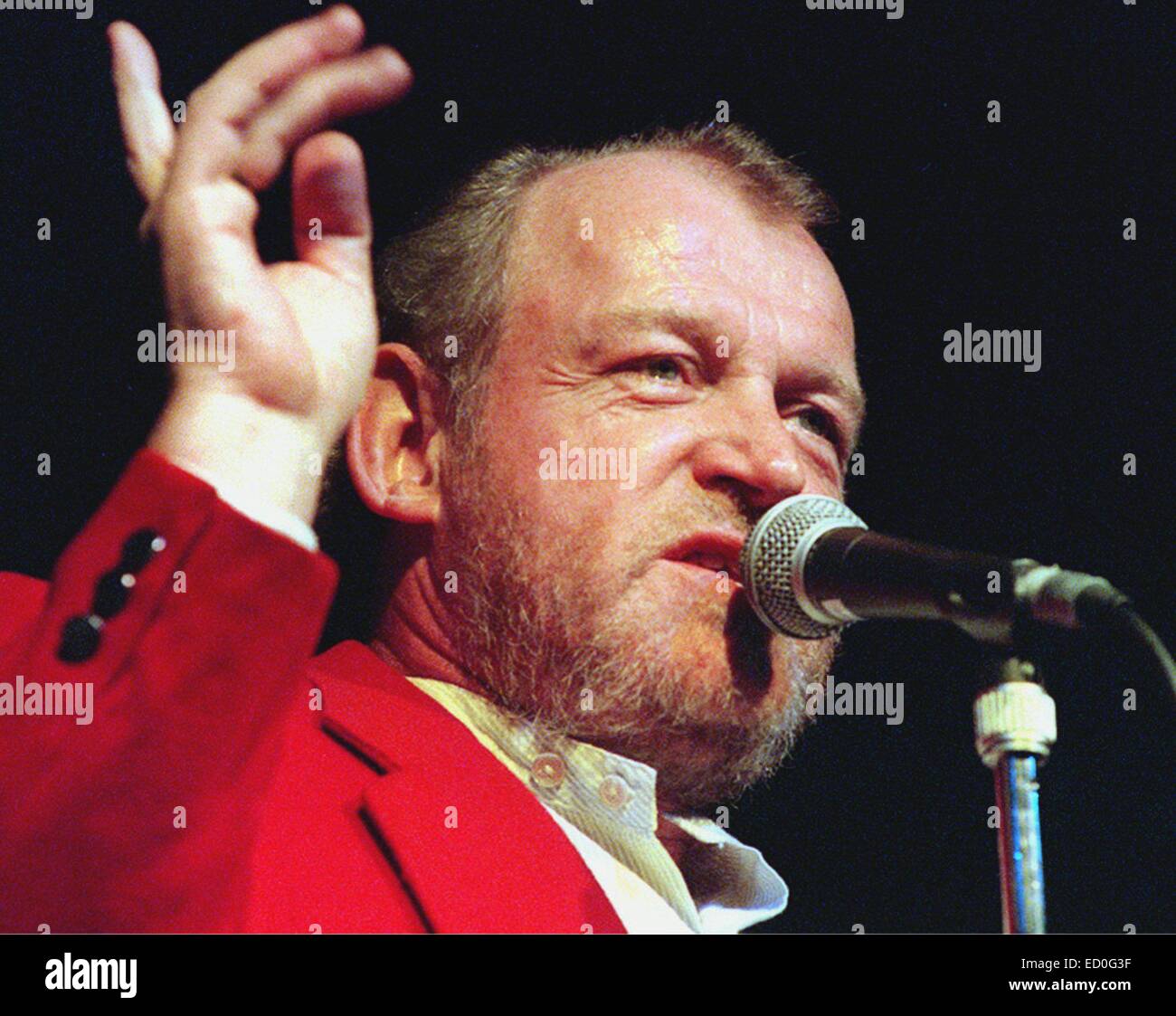 (FILE) - An archive picture dated 17 October 1996 shows British rock ...