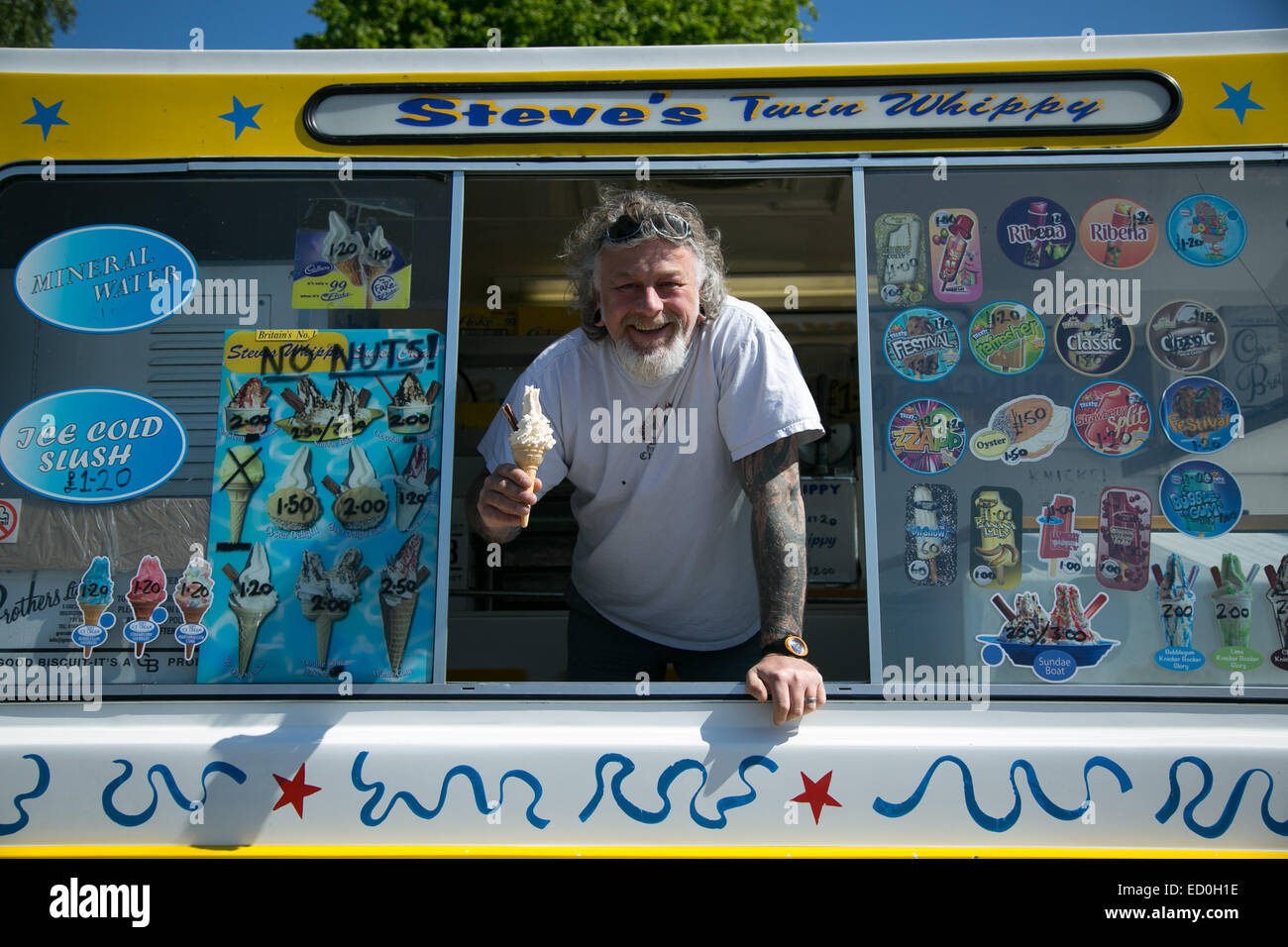 Ice cream man van hi-res stock photography and images - Alamy
