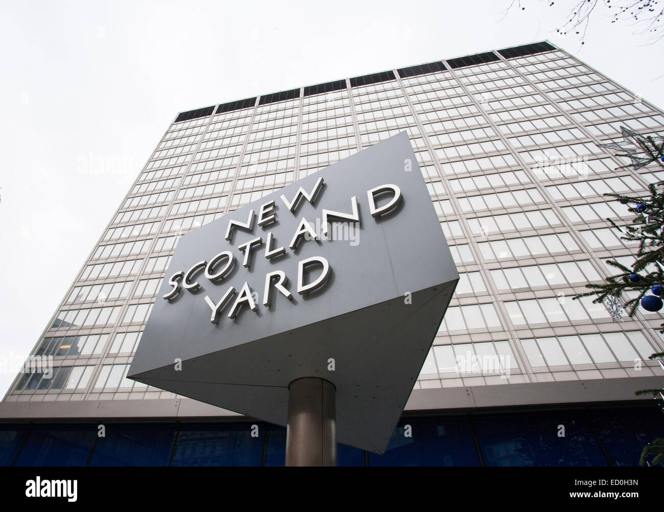 GV of the Revolving sign outside the Metropolitan Police Headquarters ...