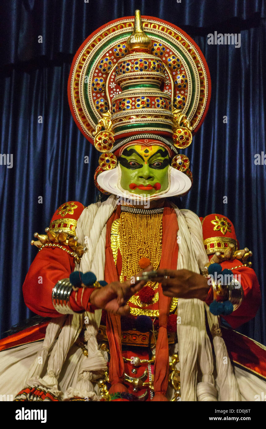 Kerala, India - Thekkady. Hindu Kathakali mime-dance performance Stock ...