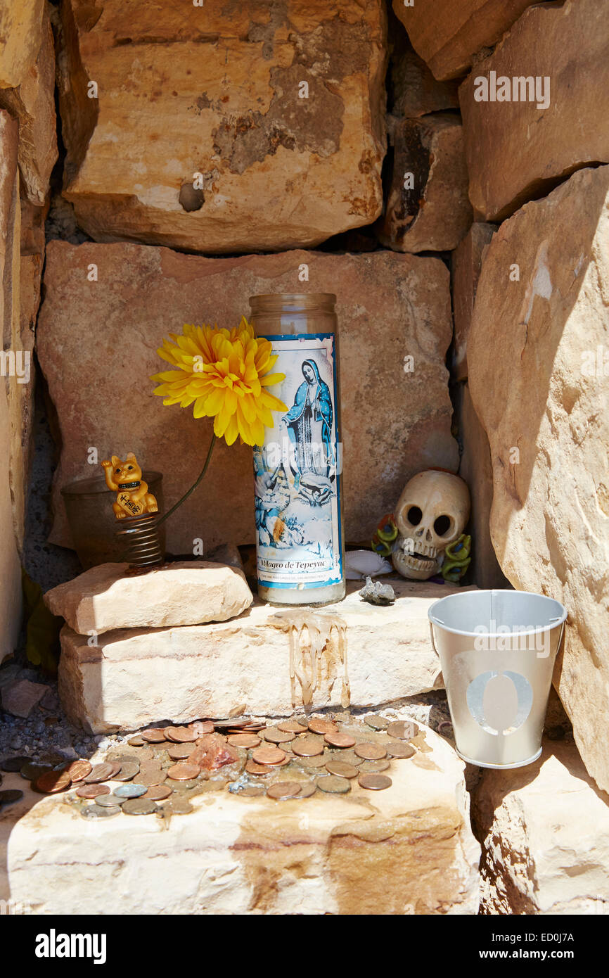 Shrine Cemetery High Resolution Stock Photography and Images - Alamy