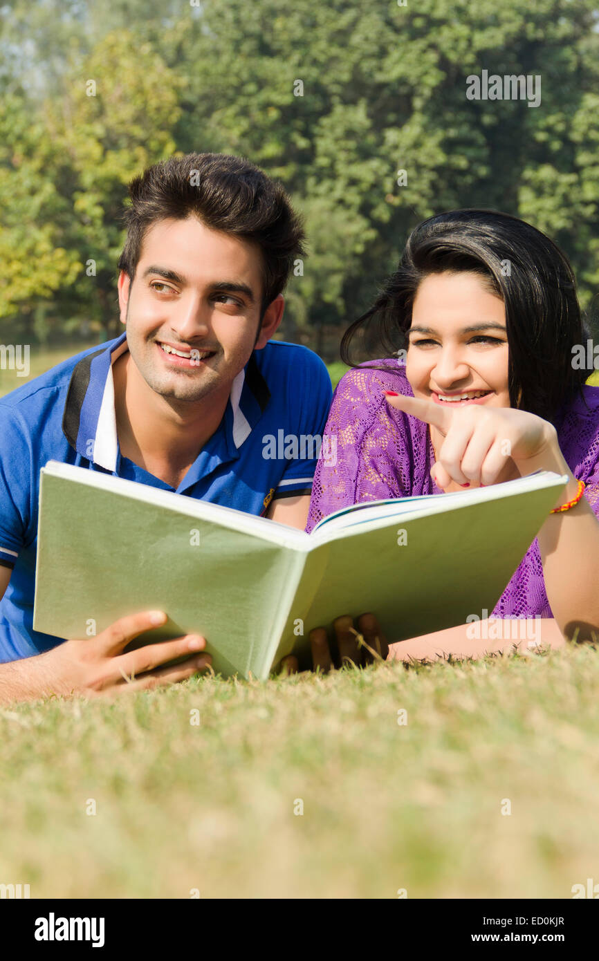 Couple study hi-res stock photography and images - Alamy