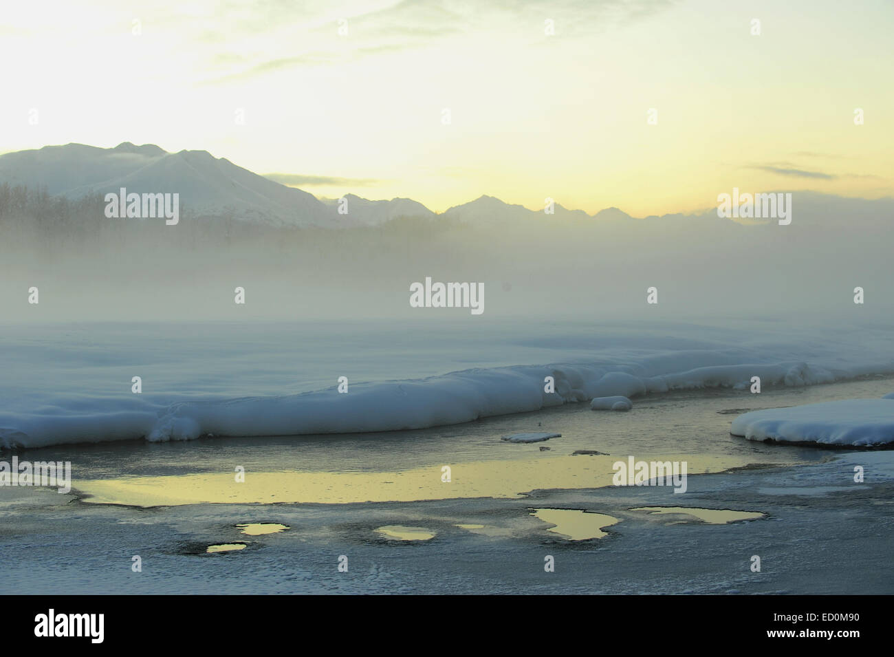 Southeast alaska mountains High Resolution Stock Photography and Images ...