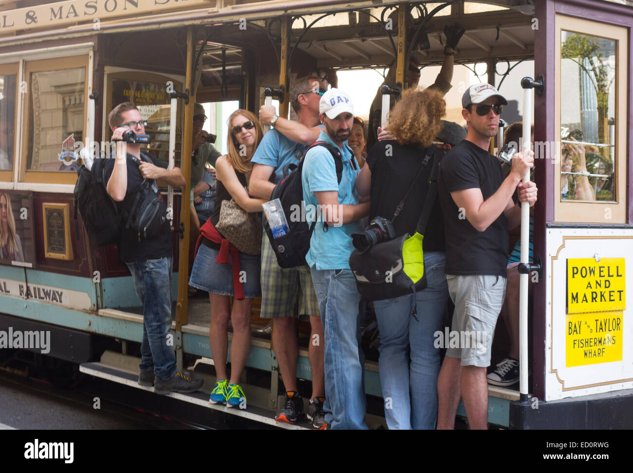 San francisco cable cars crowd hi-res stock photography and images - Alamy