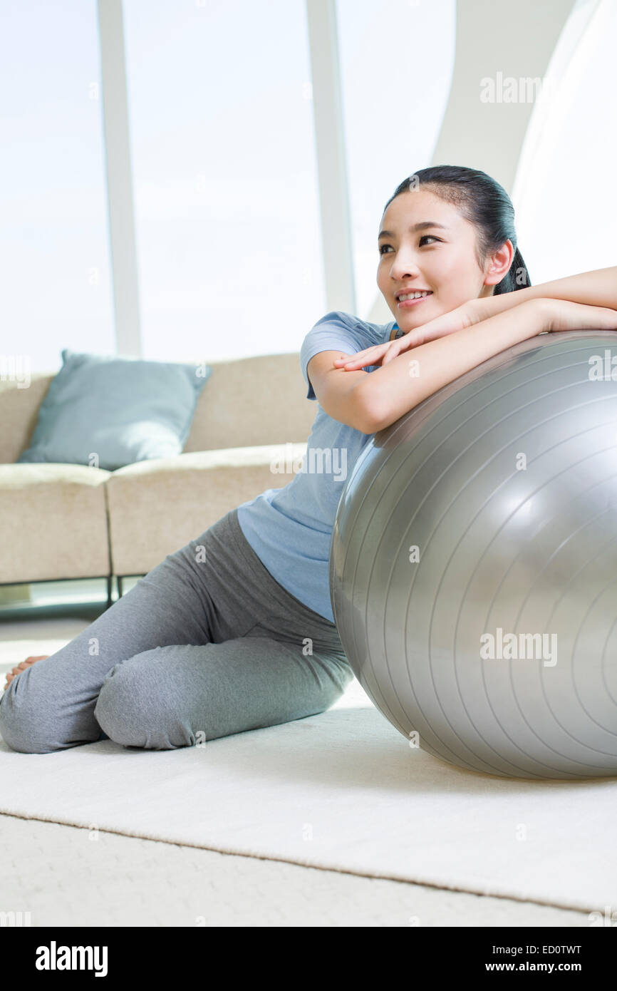 Smile fitness woman thinking hi-res stock photography and images - Alamy