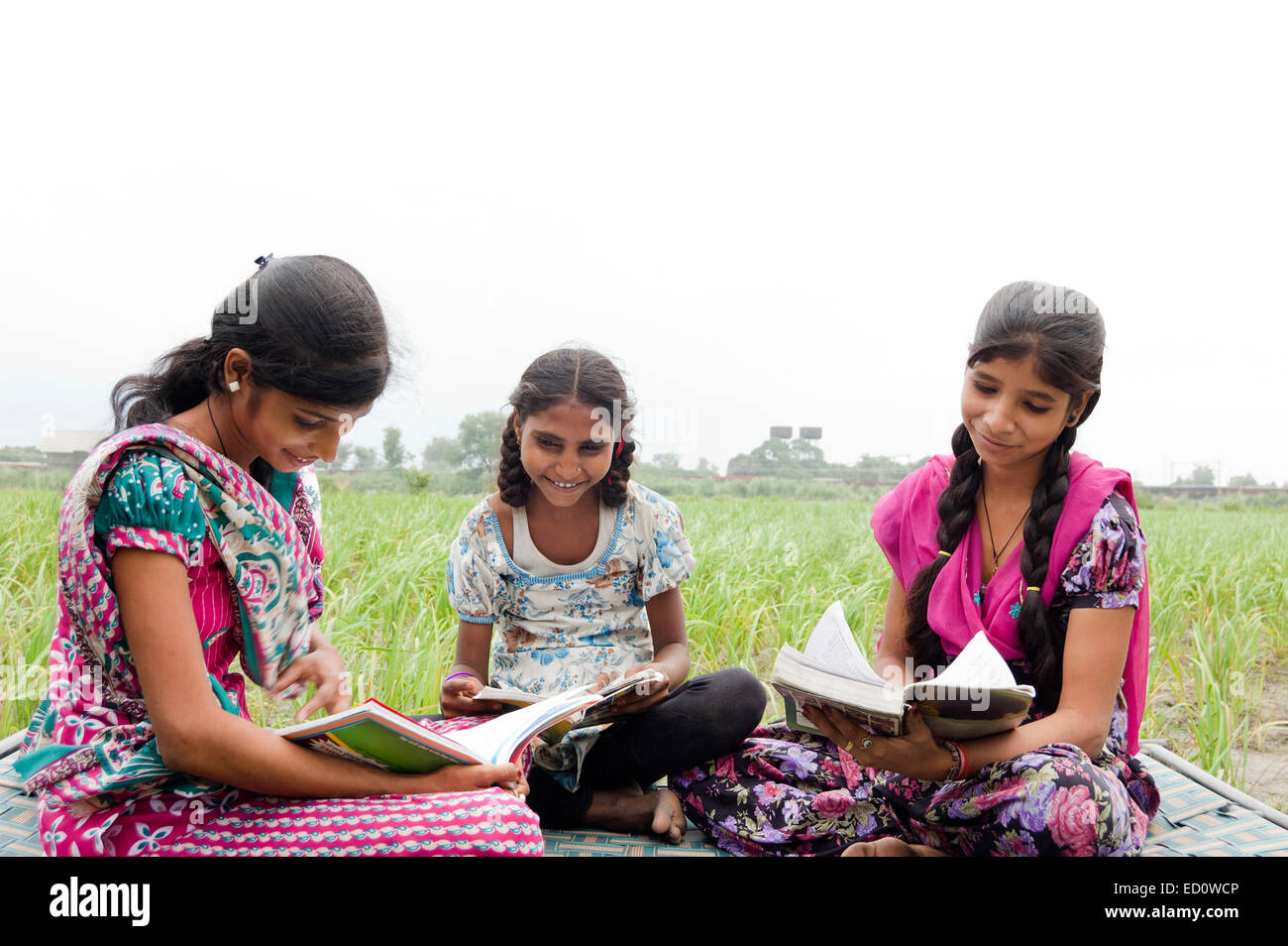 indian rural girls study Stock Photo - Alamy