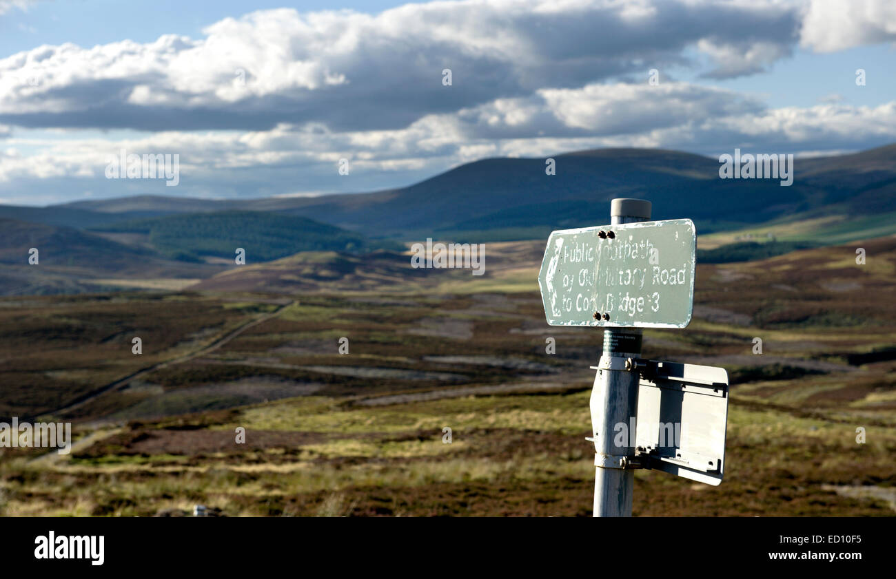 Military road sign hi-res stock photography and images - Alamy