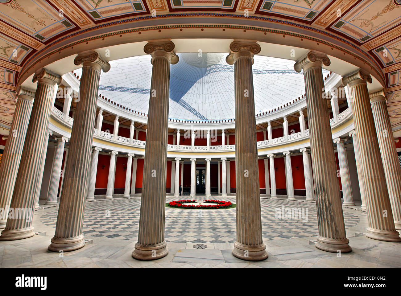 Peristyle garden hi-res stock photography and images - Alamy