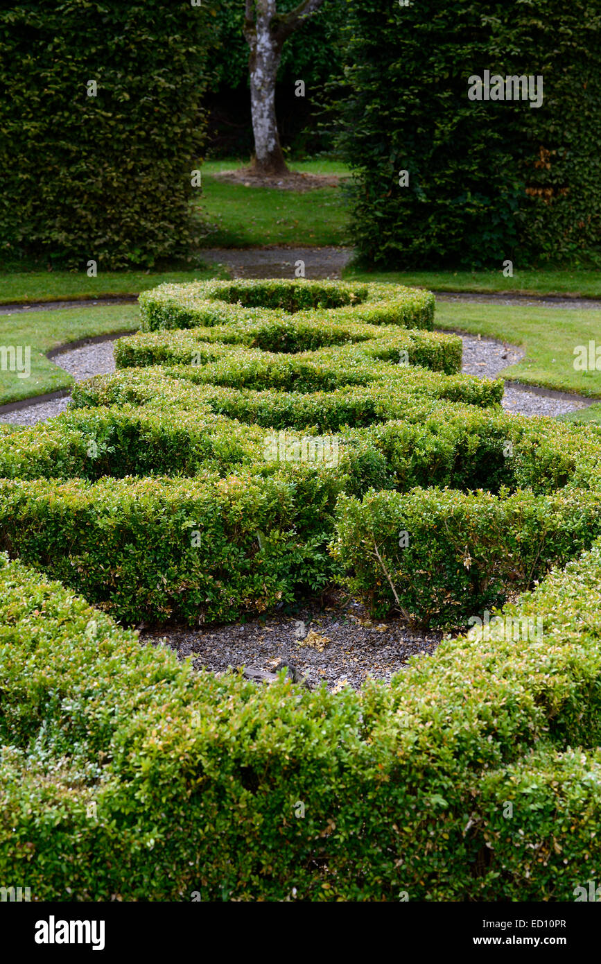 Hedge design hi-res stock photography and images - Alamy