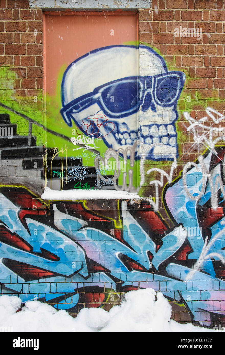 Skull graffiti hi-res stock photography and images - Alamy