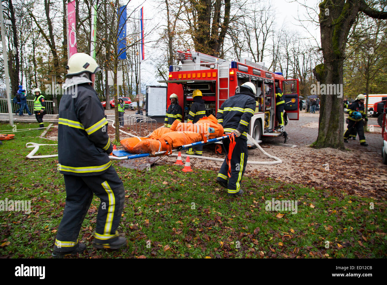 First aid training red cross hi-res stock photography and images - Alamy
