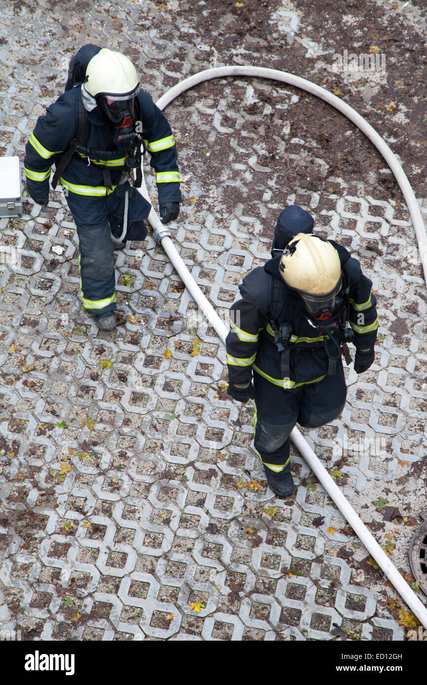 First aid rescue team hi-res stock photography and images - Alamy