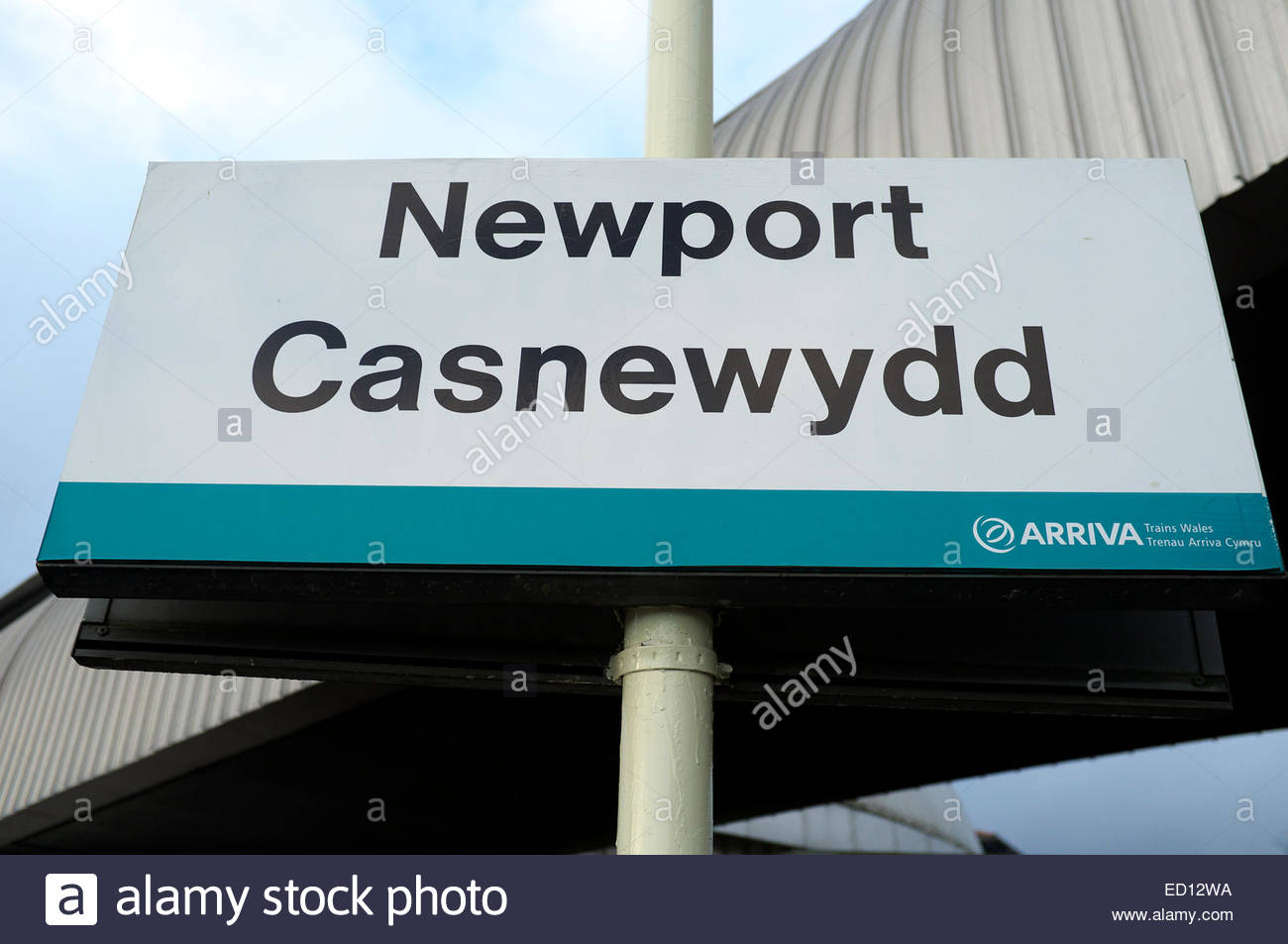 Welsh Translation High Resolution Stock Photography and Images - Alamy